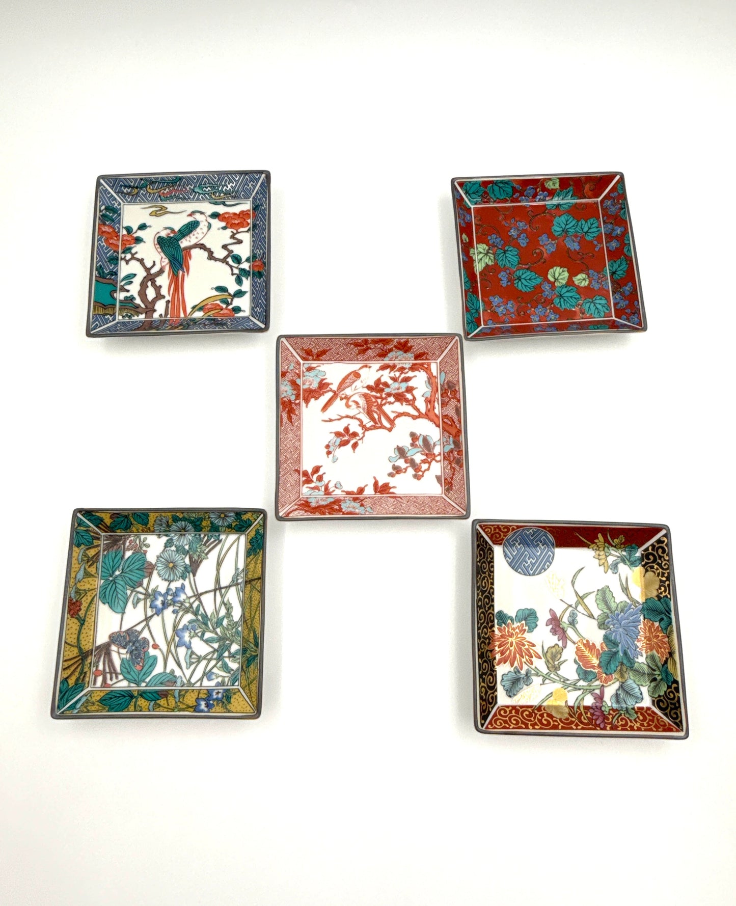 Kutani Yaki (Ware) Square Plates, Histrical Design(Set of five plates ...