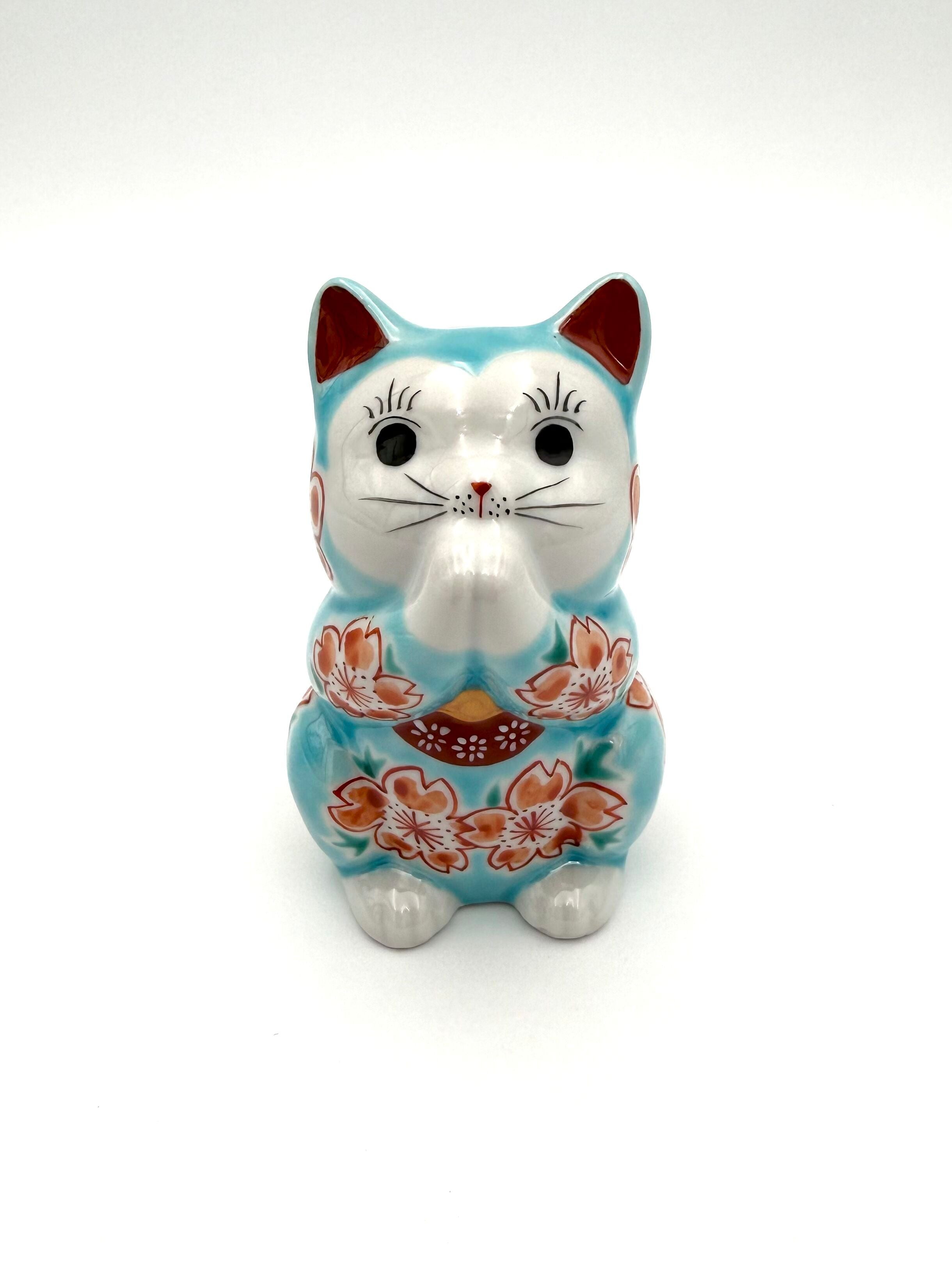 Kutani Yaki (Ware) Praying Cat (Light Blue) – KA-CHO-FU-GETSU